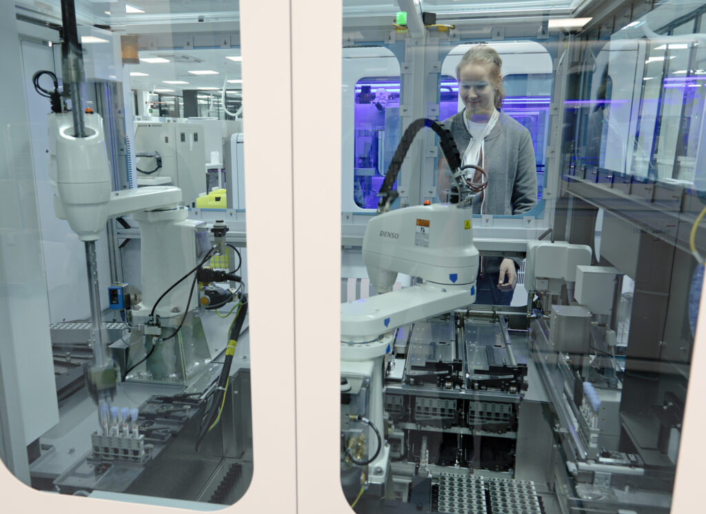 Roche’s latest technology selected for the Blood Service laboratory ...